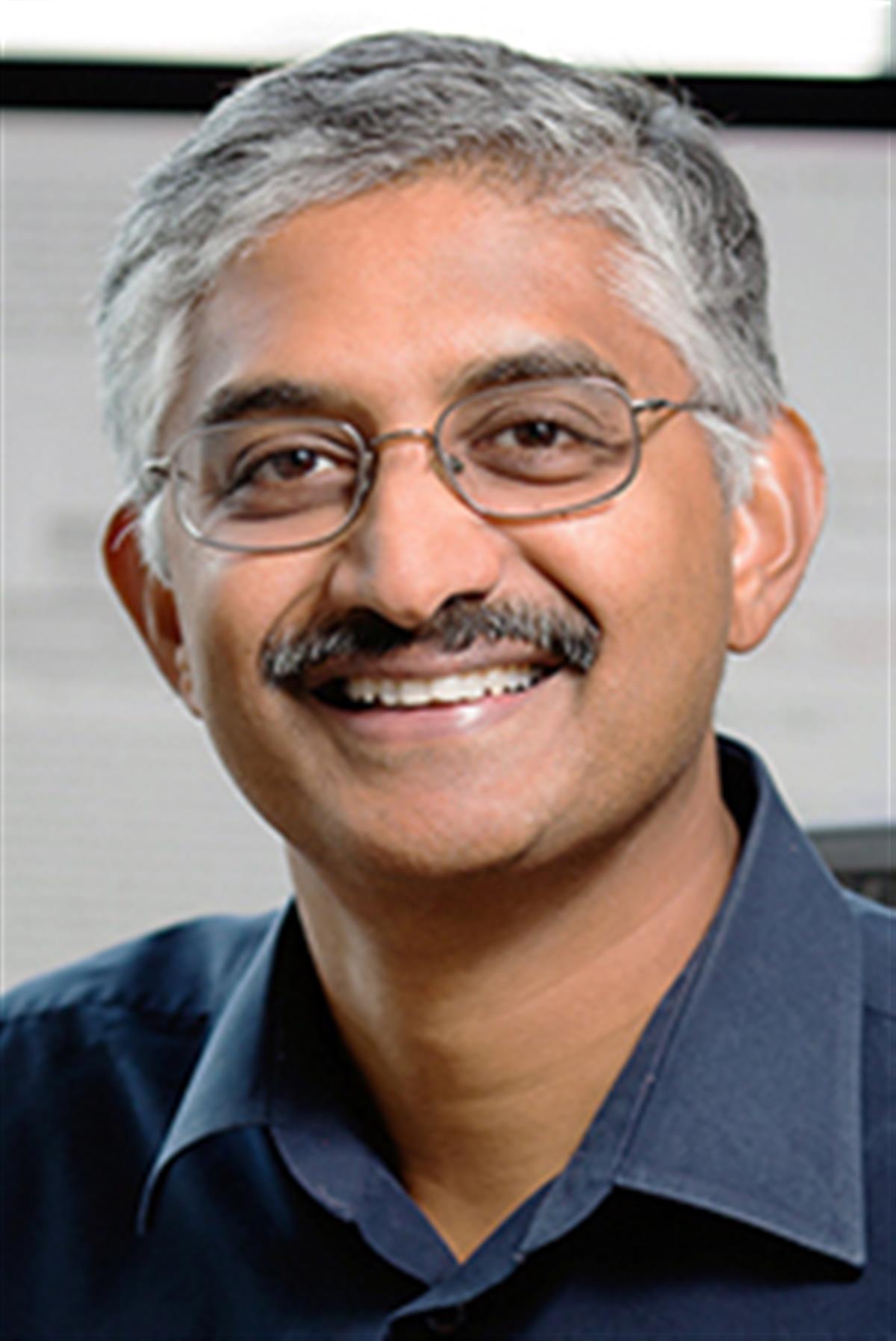 Who Wins the hot Potato Race? | Physics Van | Illinois