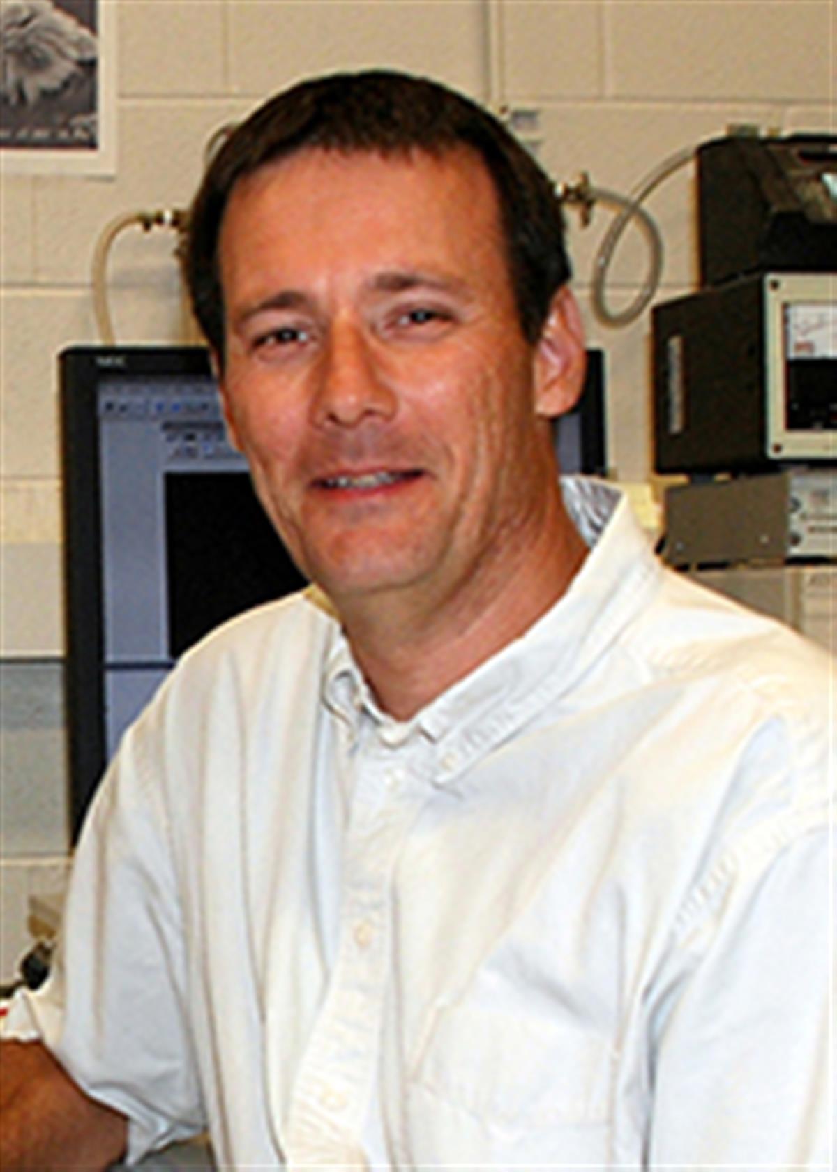 Steve Burdin | Materials Research Laboratory | Illinois