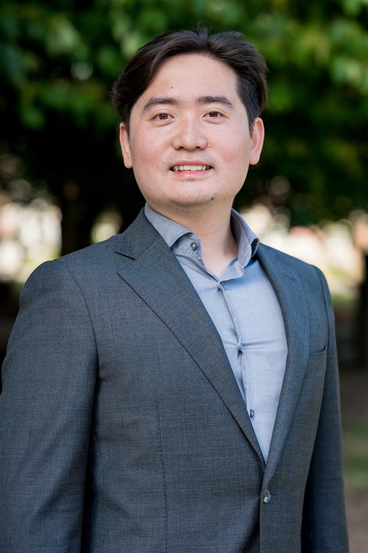 Wenjie Zhou | Materials Science & Engineering | Illinois