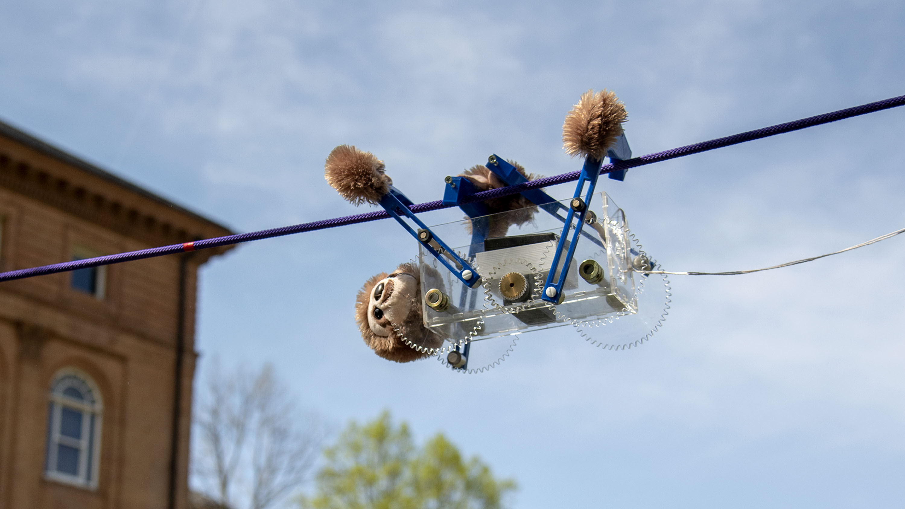 ME 370 rope climbers cross the Boneyard | Mechanical Science ...