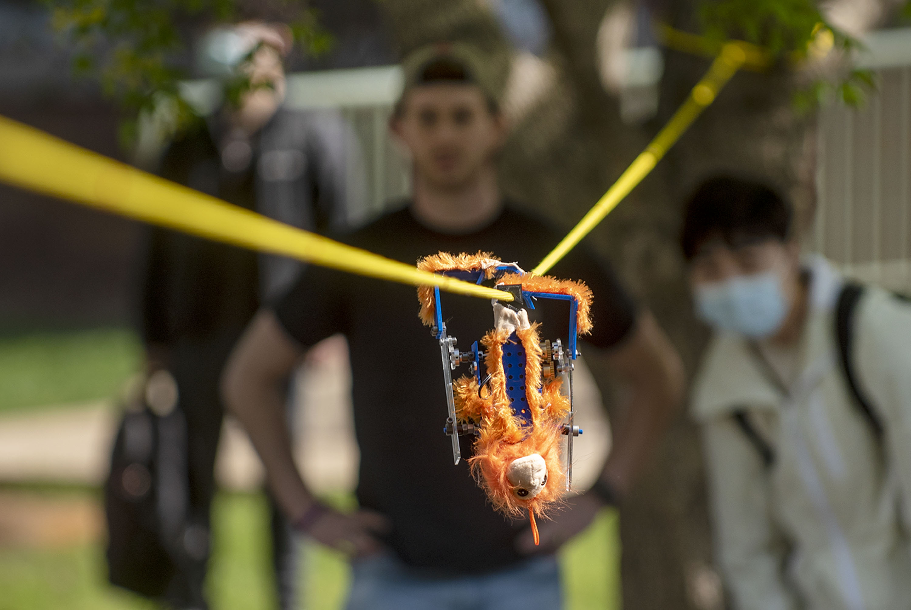 ME 370 rope climbers cross the Boneyard | Mechanical Science ...